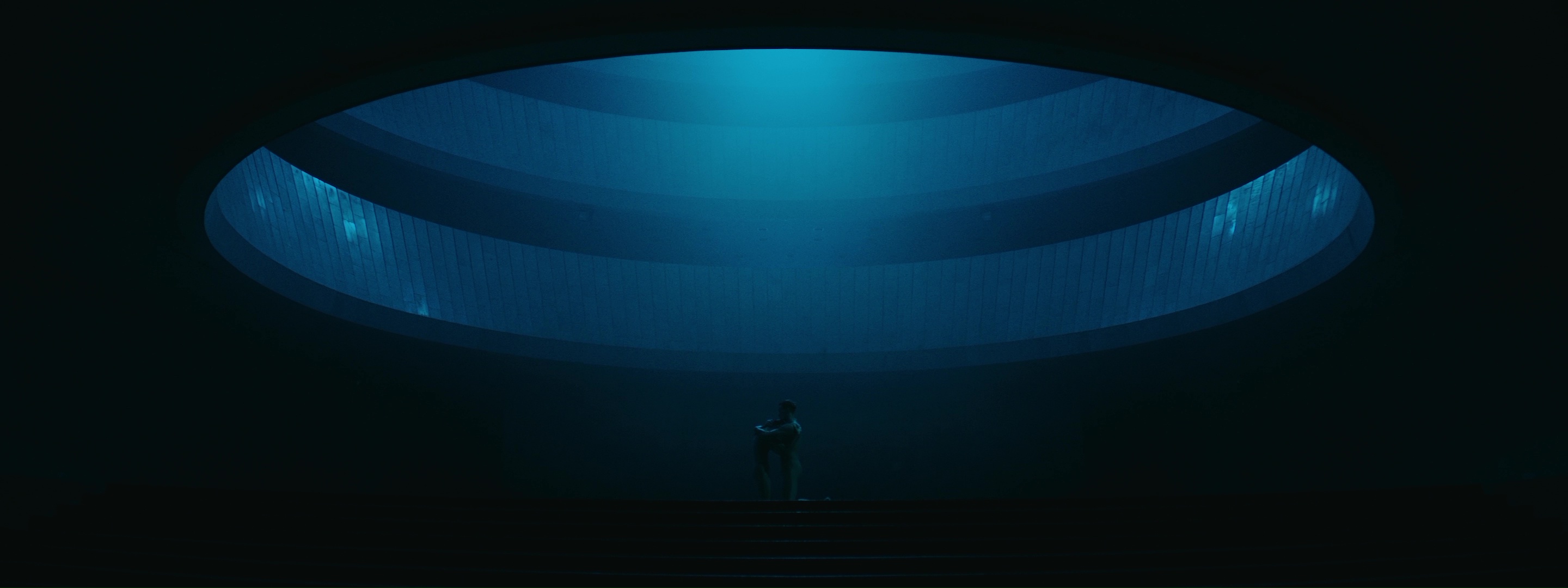 Shot on Cooke Anamorphic/i S35 - Neonknight: Pulse